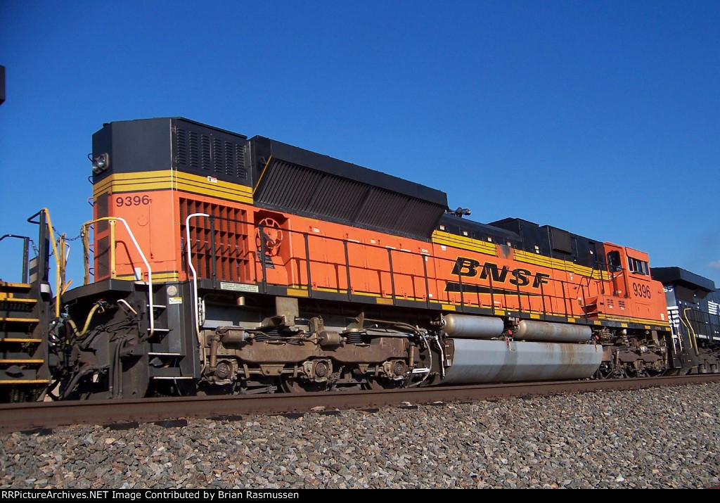 BNSF 9396